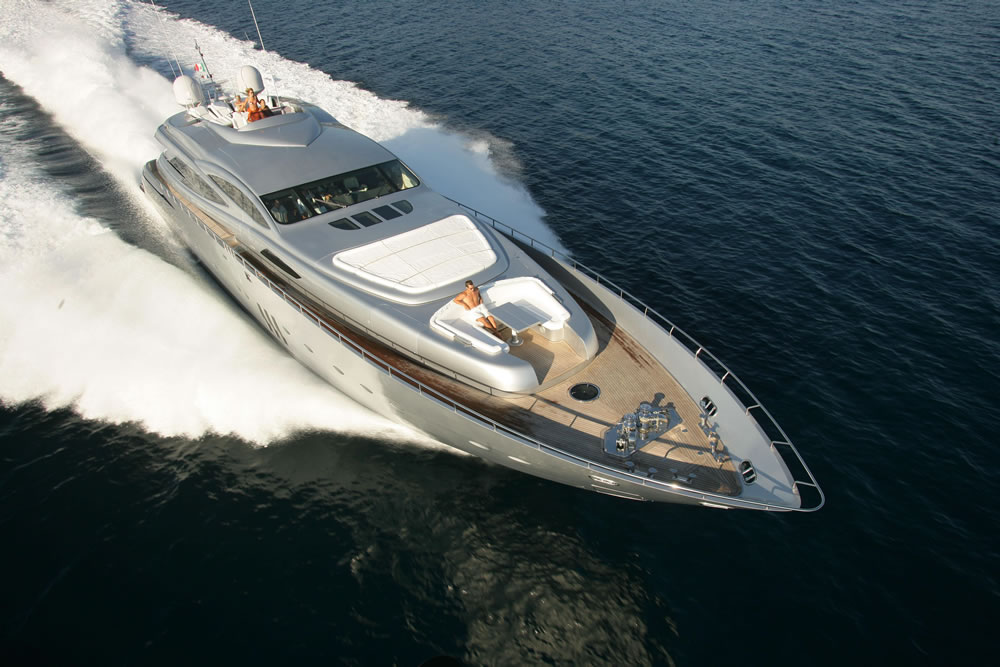 running_bow – Ita Yachts Canada