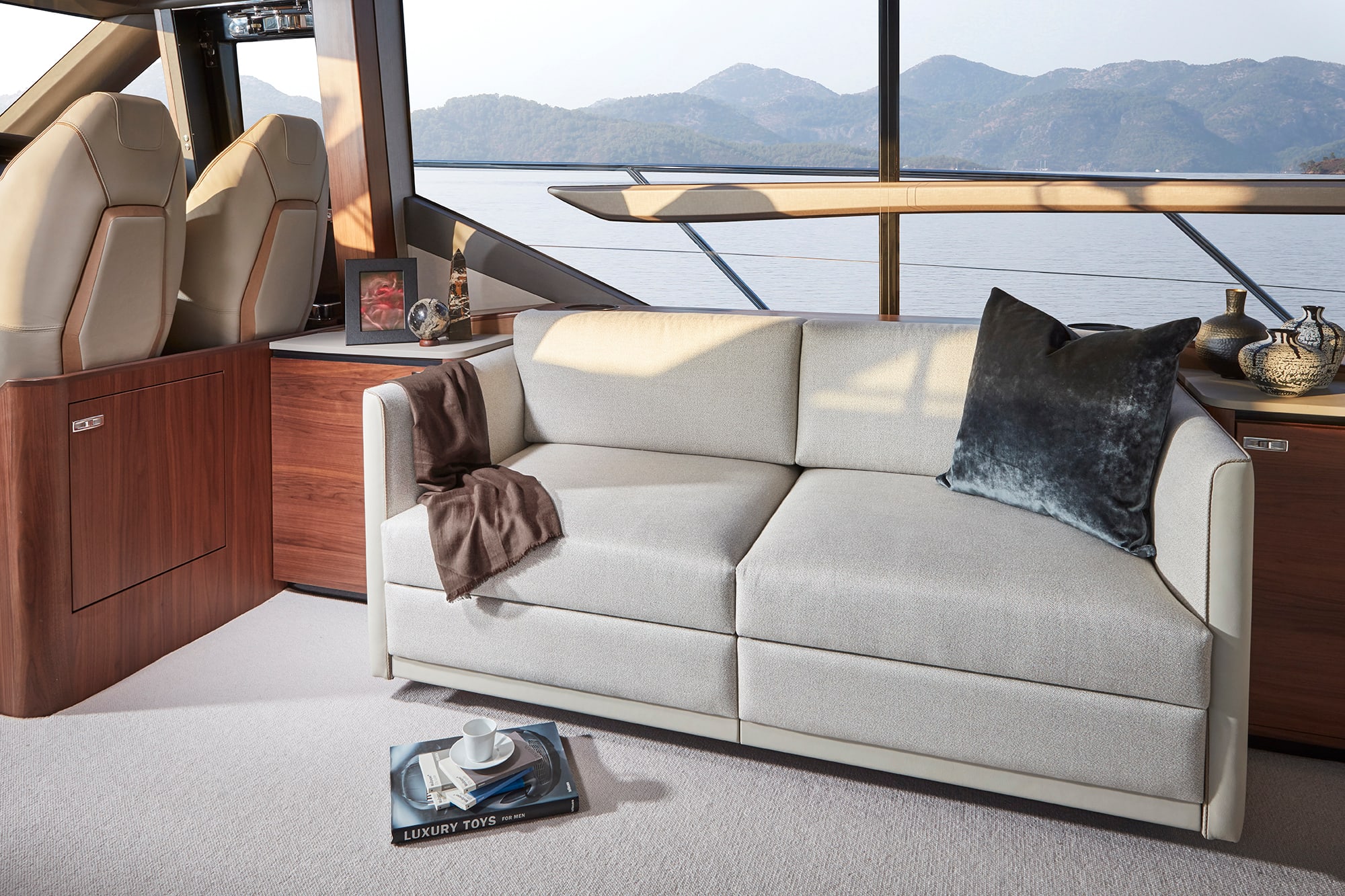 62-interior-saloon-sofa-detail-american-walnut-satin – Ita Yachts Canada