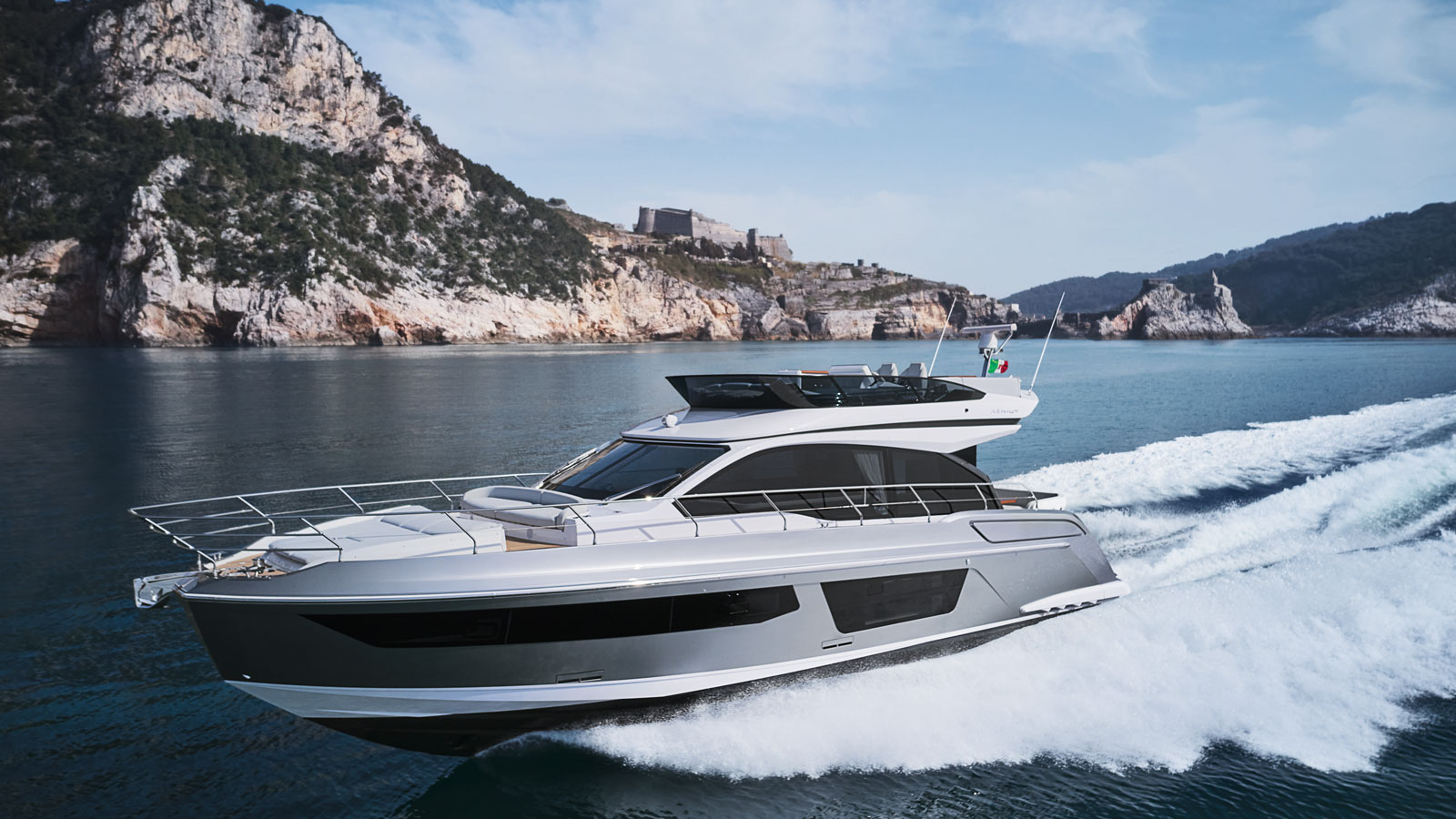 azimut 53 fly 2023 lateral view – Ita Yachts Canada